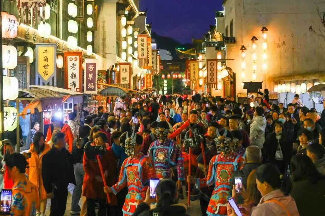 【双仙记】庐山/景德镇/婺源篁岭/望仙谷/葛仙村单飞单高6日游 山东旅游公司/旅行社官方网站 0531-67897722、67898882山东 ...